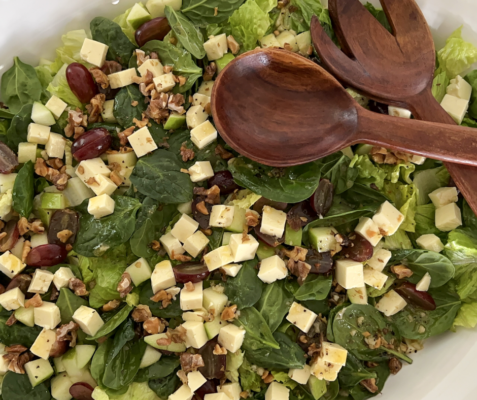 Ensalada de uvas, manzana y queso - La Soleta Arte en Cocina